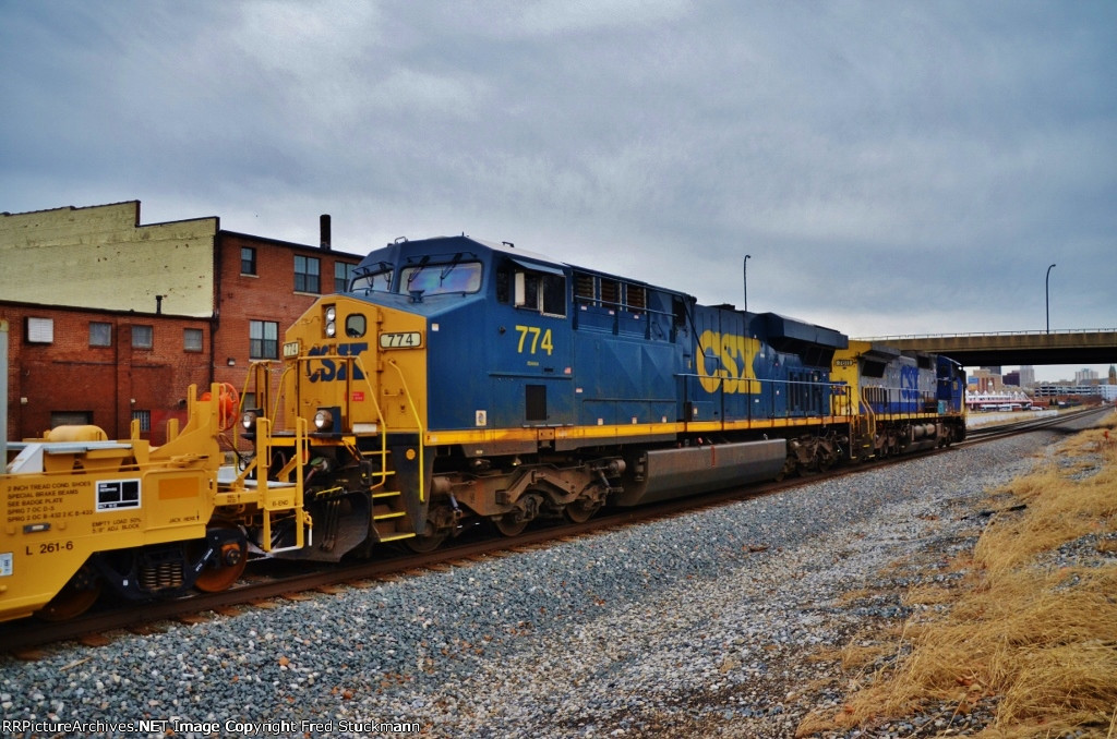 CSX 774